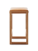 Loop stool – Mark Tuckey