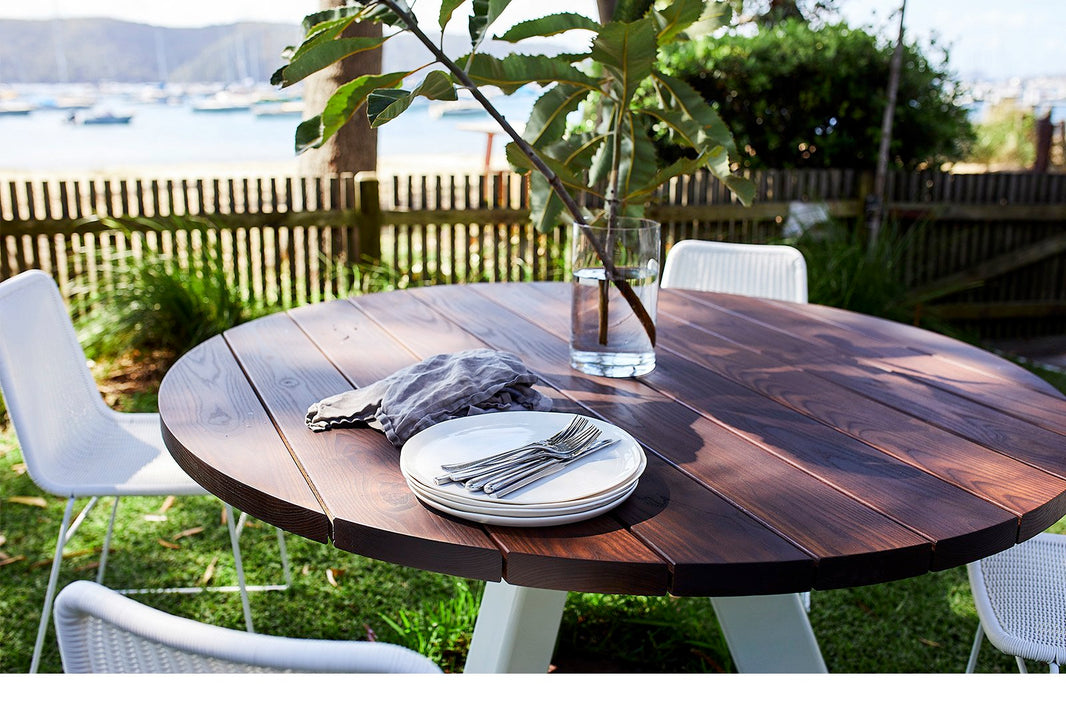 Outdoor – Mark Tuckey